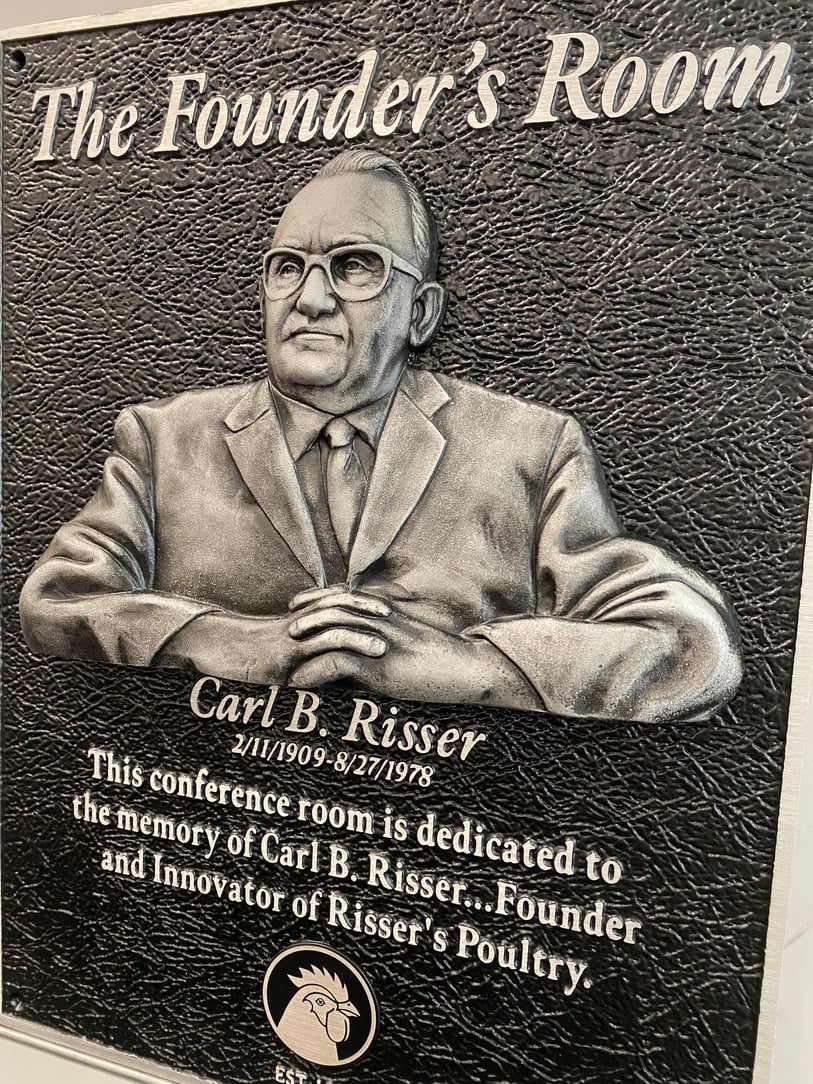 Your Expert Guide: Precision Plaques and Cast Plaques. What’s the difference?